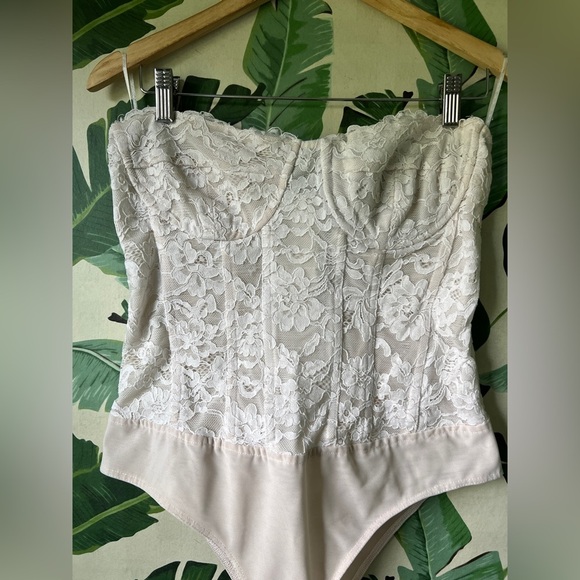 Bardot | Tops | Bardot Womens Cream Lace Bustier Strapless Bodysuit Xl ...